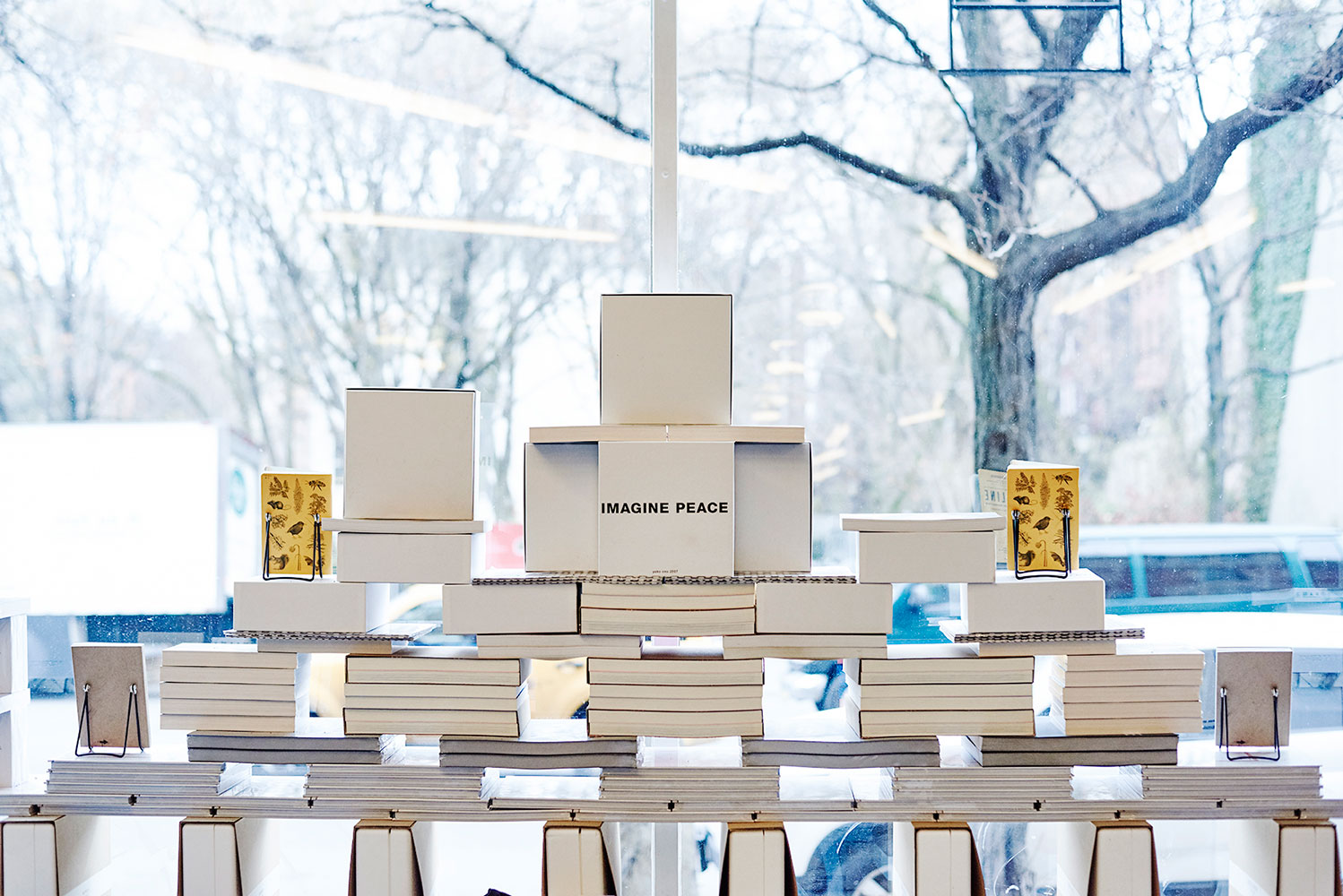 Learn to Read Art: A History of Printed Matter