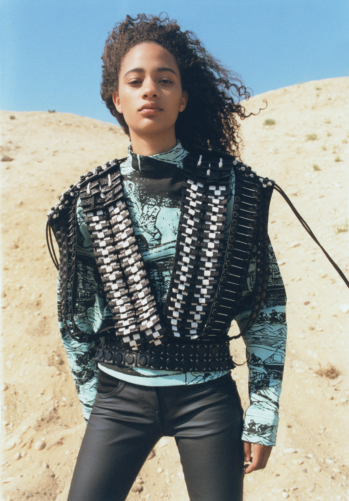 Zoë Ghertner and Grace Coddington imagine Louis Vuitton amongst the dunes