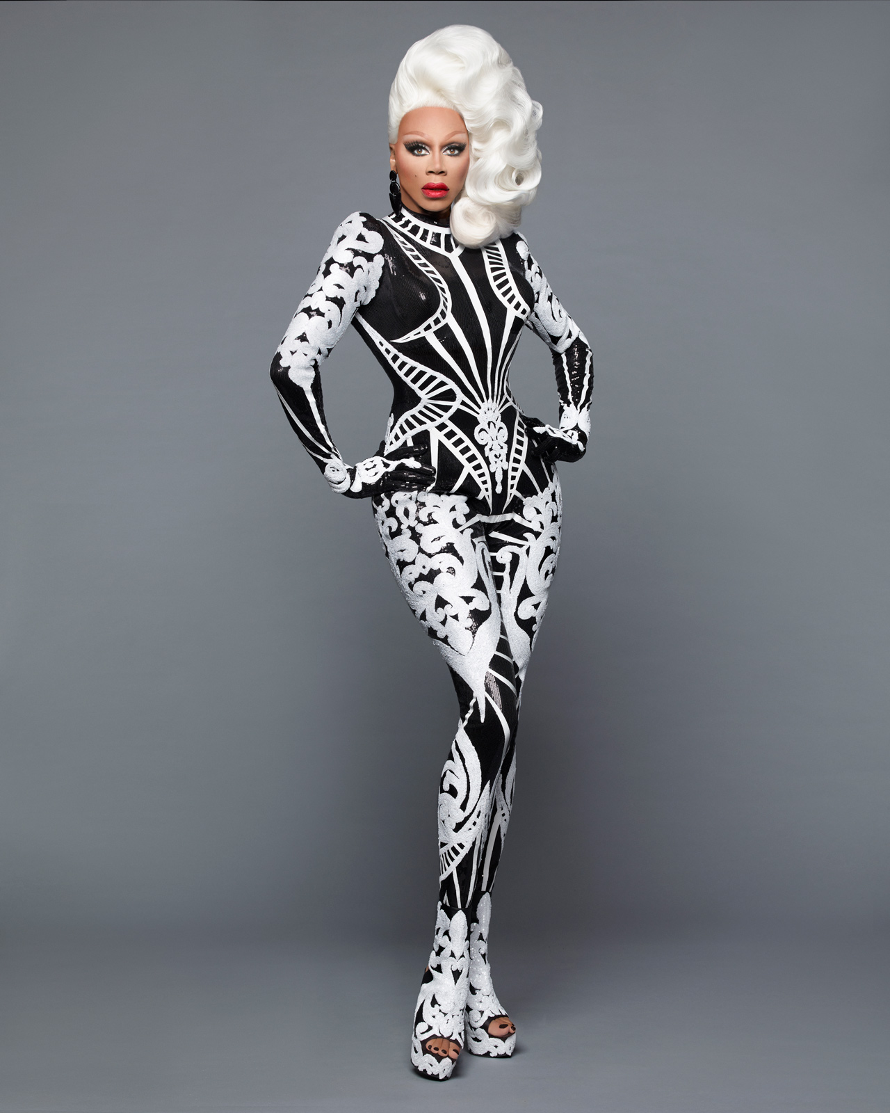 From Elizabethan-era actors to RuPaul, discover the radical, glamorous ...