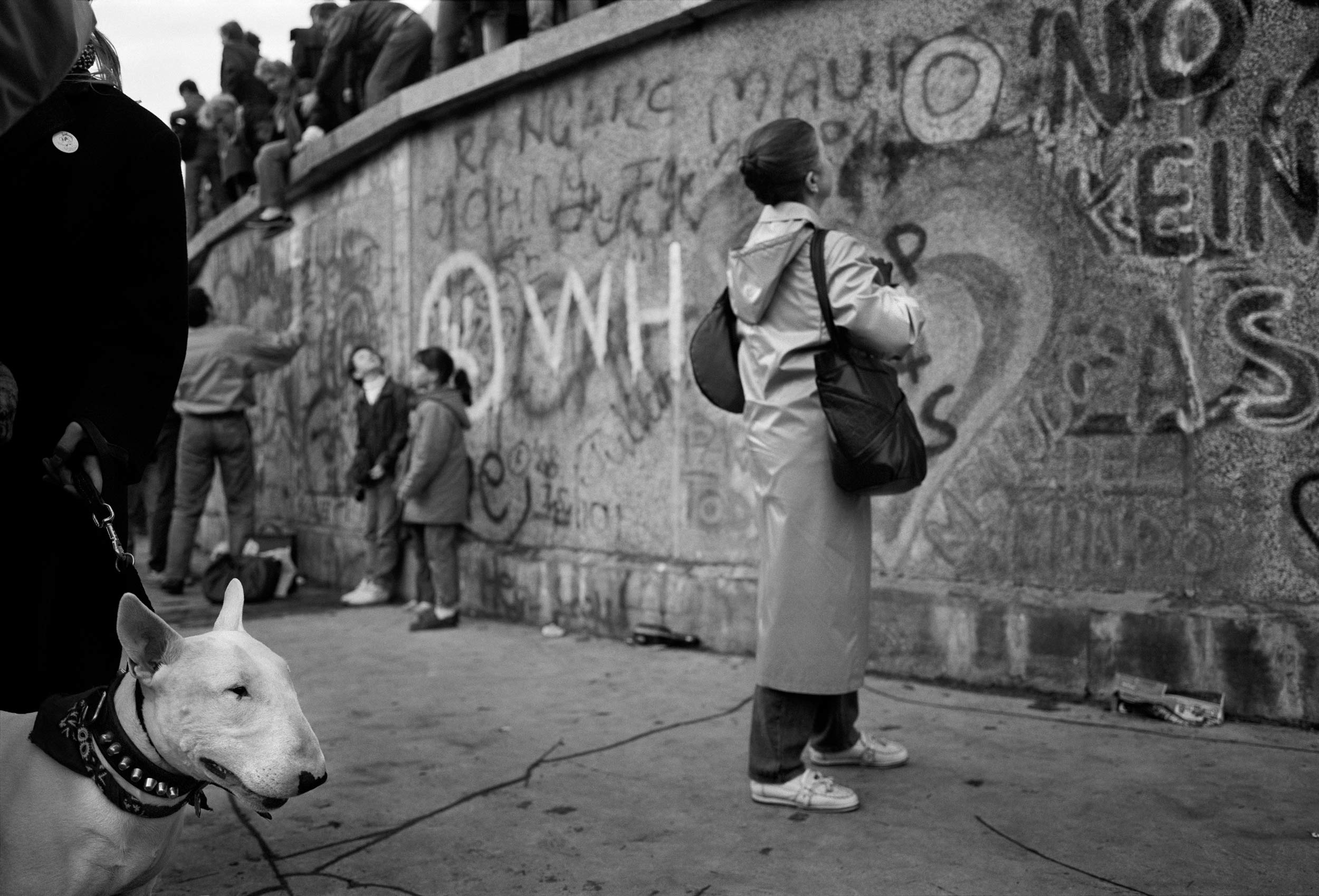 The fall of the Berlin Wall: a visual timeline