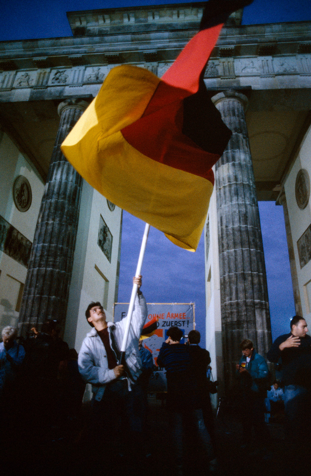 The fall of the Berlin Wall: a visual timeline