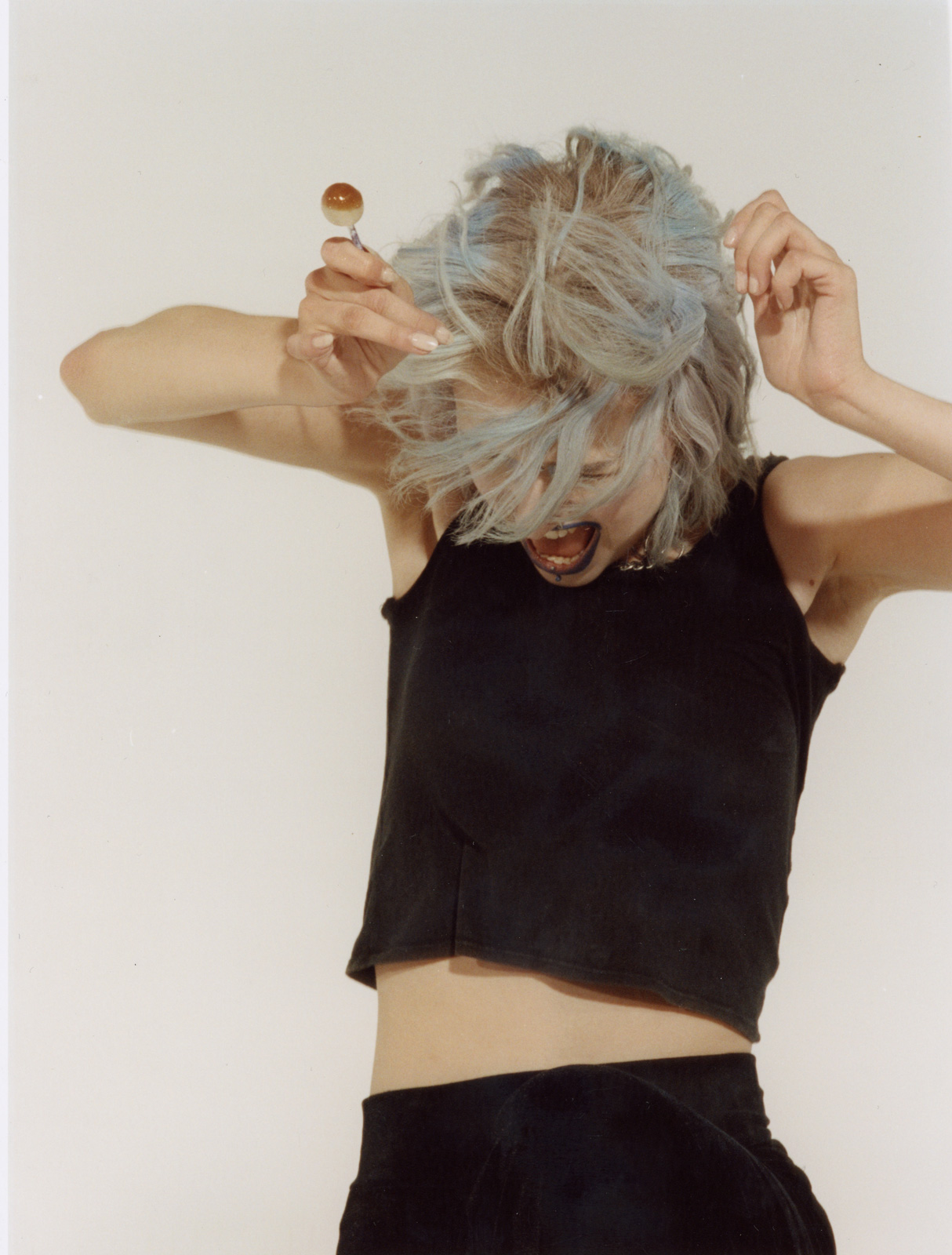 Watch Poland’s wildest gabber kids rave to Wixapol’s fastest beats