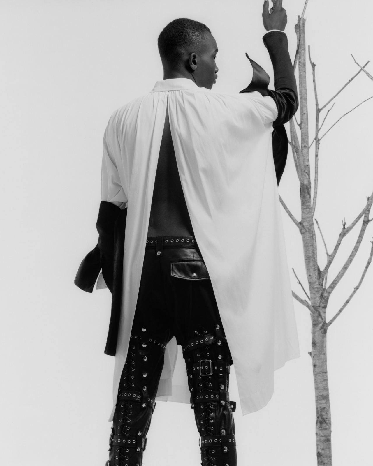 Photographer Willow Williams and stylist Alexandra Bickerdike play with ...