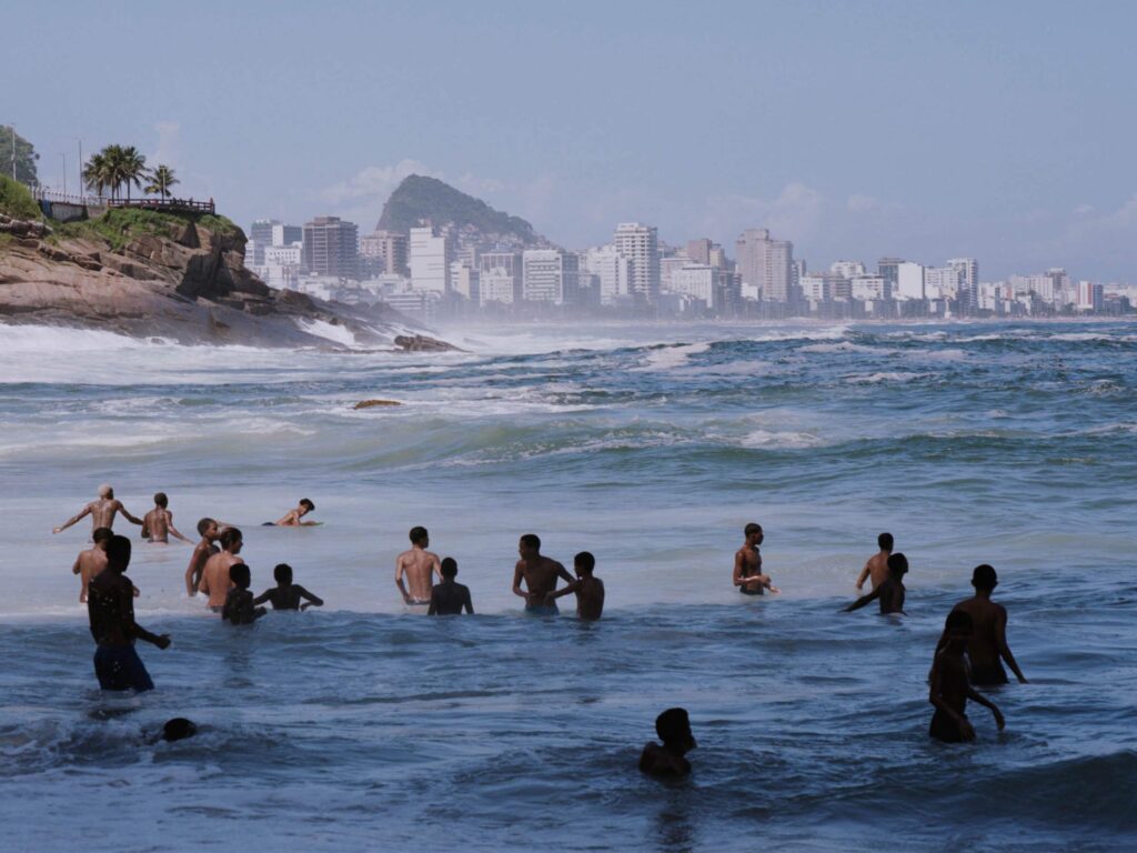 Paw Gissel documents the ease of the Brazilian coast
