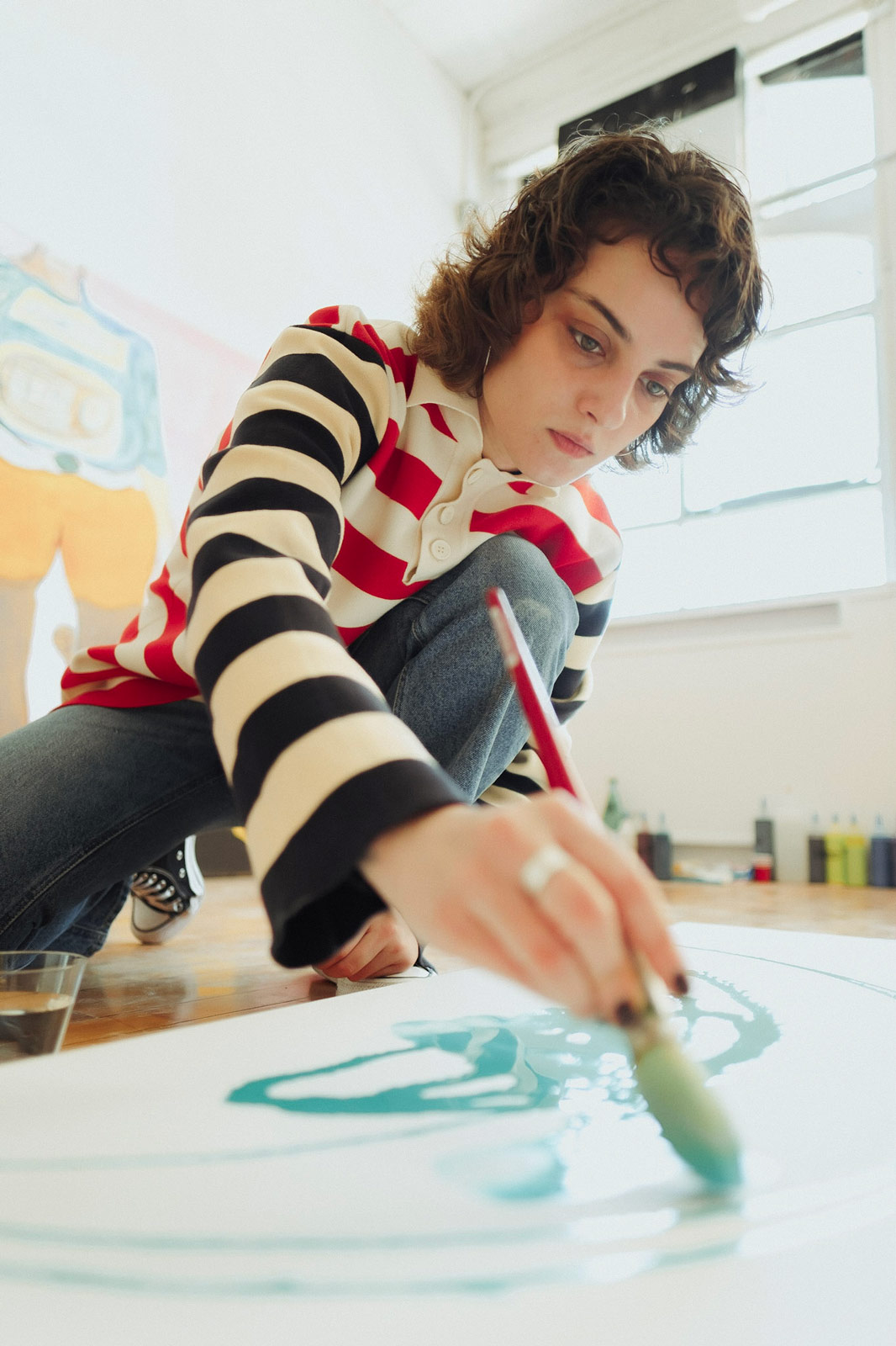 Tamo Jugeli lets the process lead her paintbrush