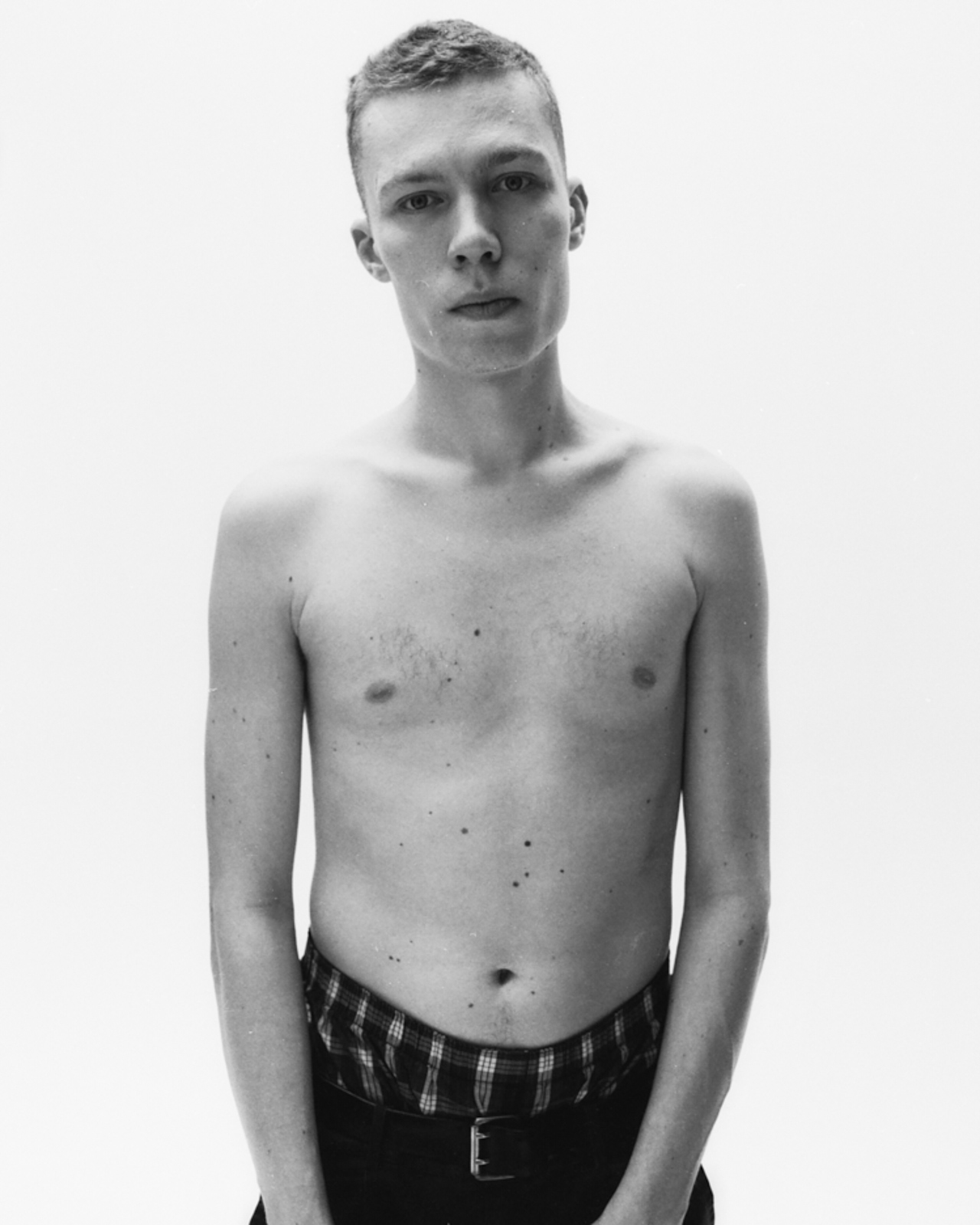 Portraits of Brussels’s free party movement, through James Brodribb’s lens