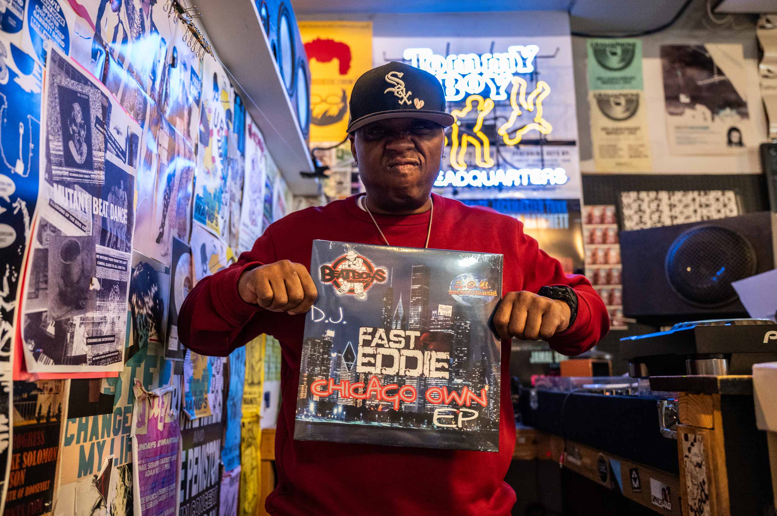 Digging in the crates with Chicago’s Mike Dunn