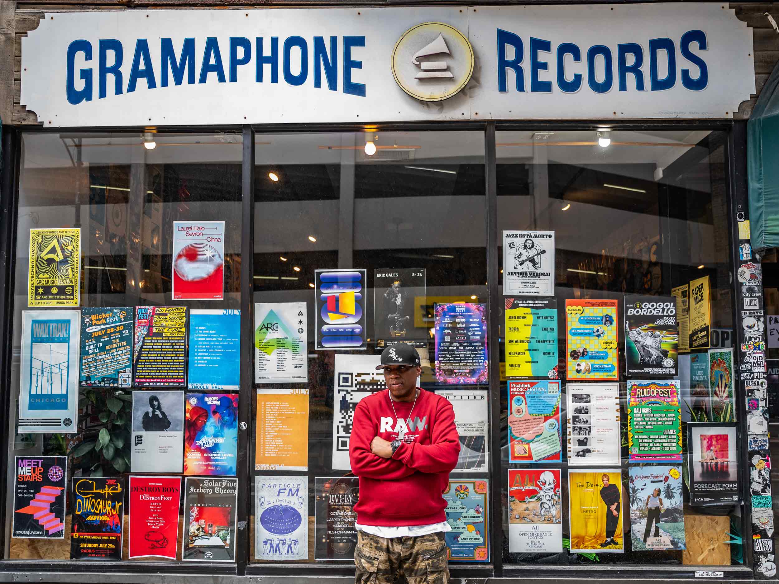 Digging in the crates with Chicago’s Mike Dunn