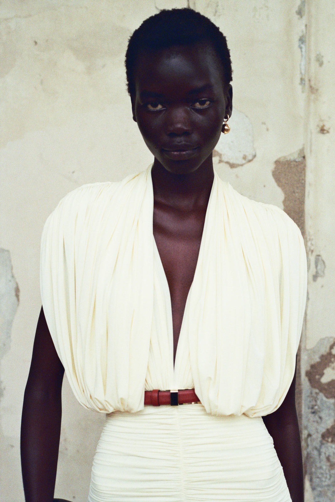 Philosophy di Lorenzo Serafini moves instinctually