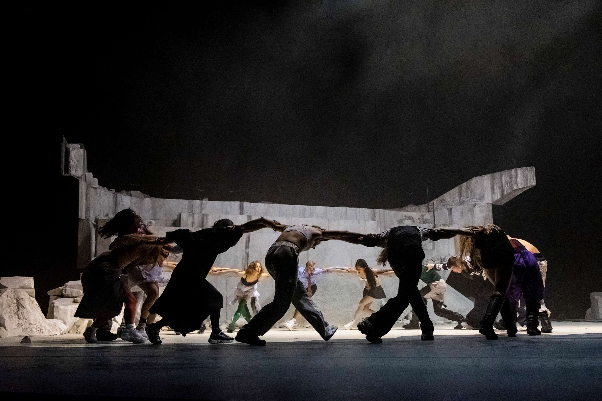 (LA)HORDE challenges the canon of concert dance