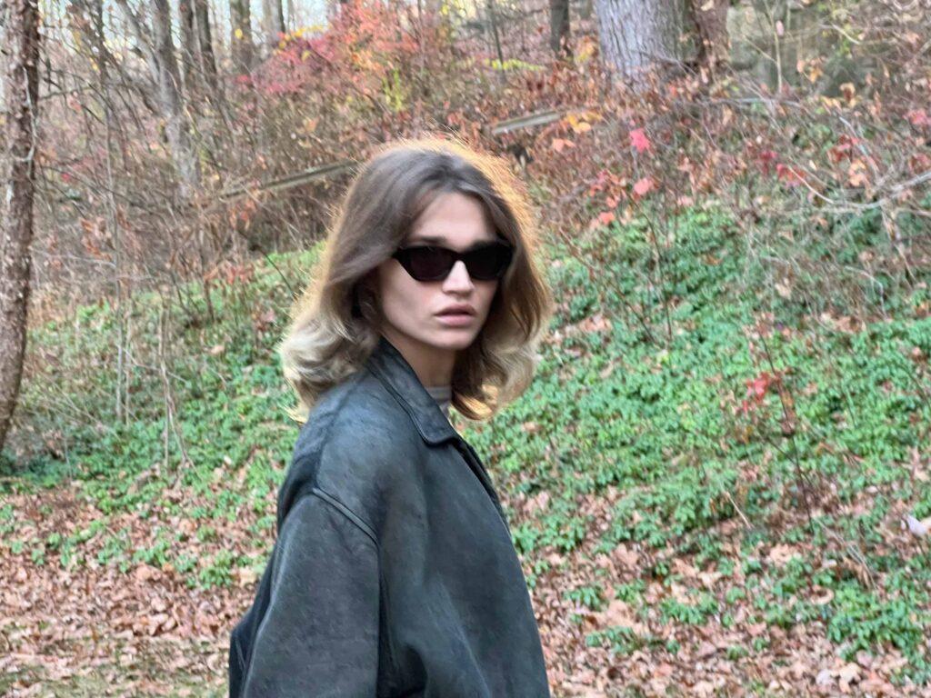 Amber Later’s ‘Special Moss’ mines the slippages of poetry and prose